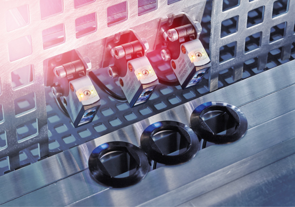 Detect transparent, dark and black objects - BlueLight sensors